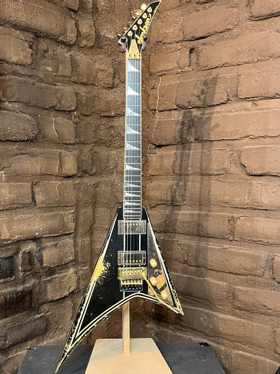 Jackson Custom Shop Randy Rhoads RR-22 Floyd Rose Heavy Relic Black wi ...