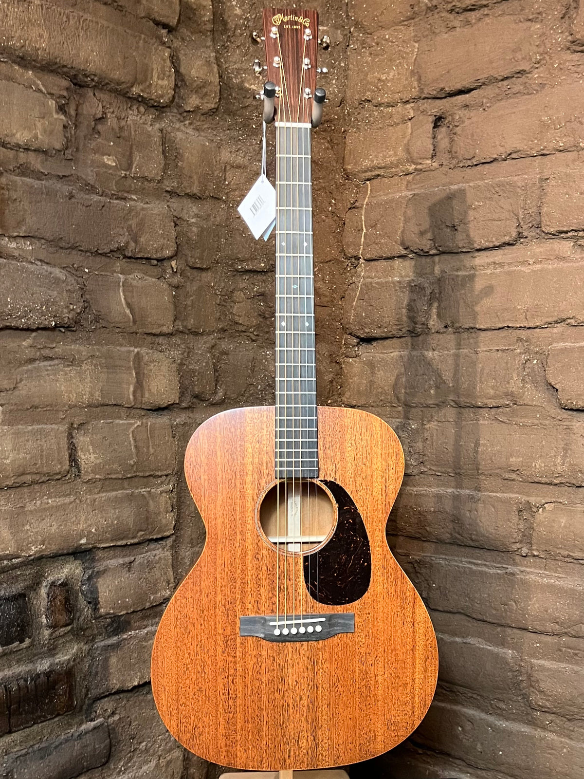 Acoustic Guitars| Black Mountain Guitar Co