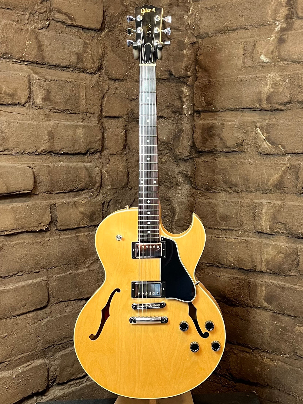 Gibson ES-135| Black Mountain Guitar Co